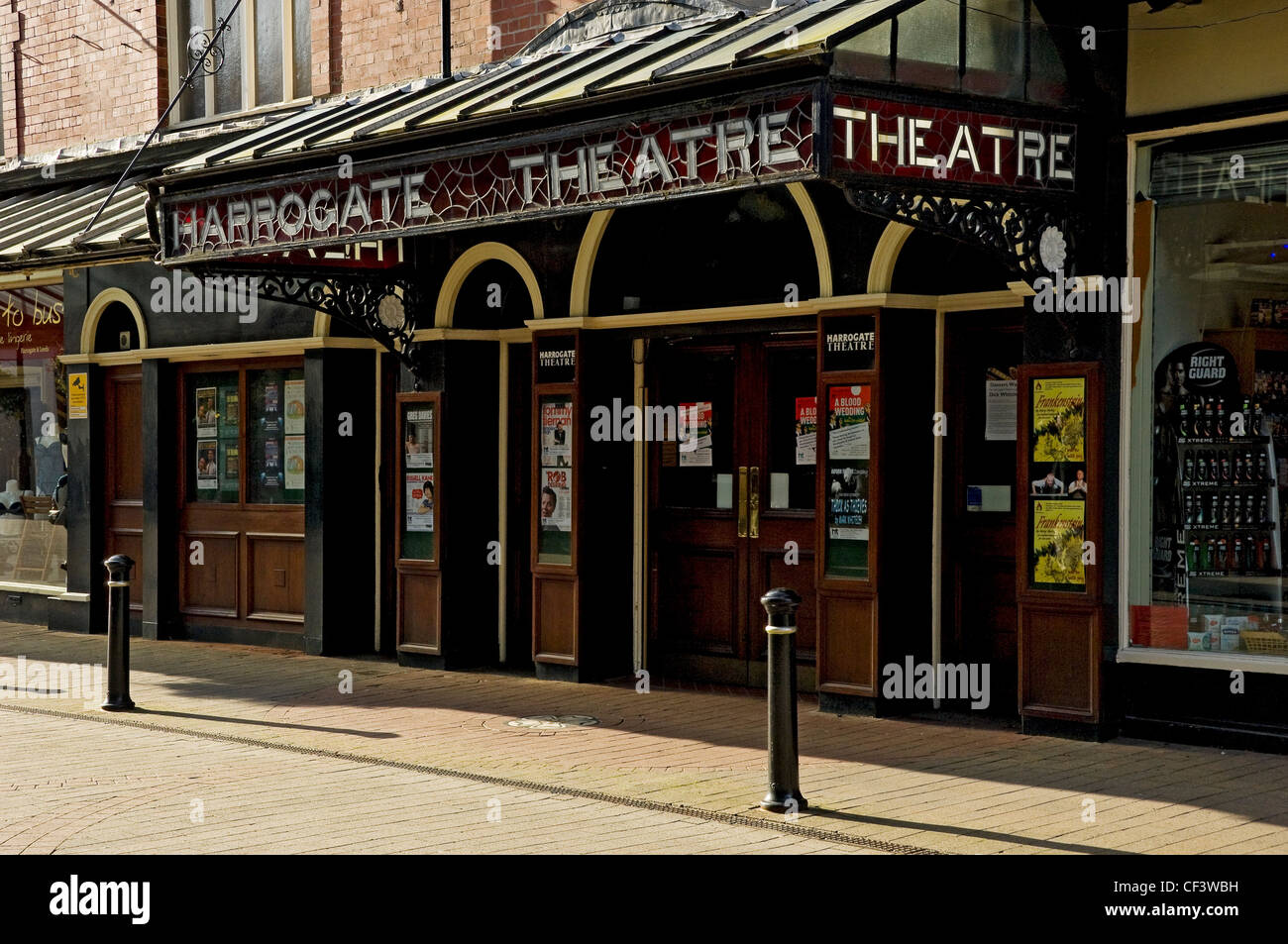 Harrogate theater -Fotos und -Bildmaterial in hoher Auflösung – Alamy