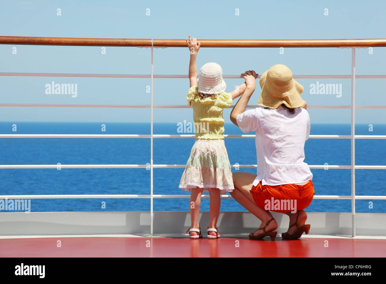 Mutter und Tochter Am Meer Urlaub Stockfotos und -bilder Kaufen - Alamy