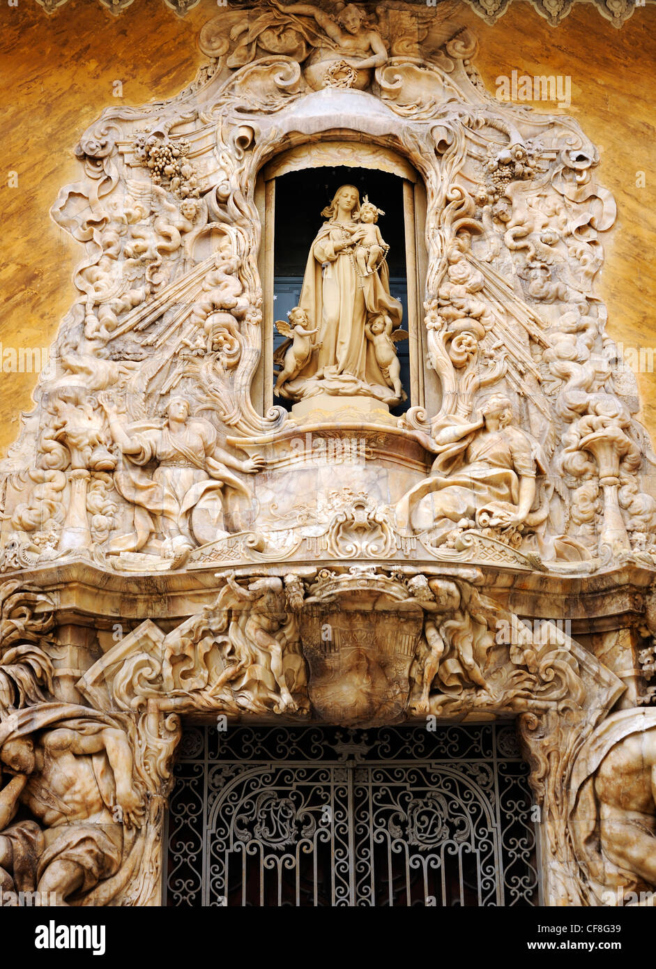 Rococo museum rococo museum -Fotos und -Bildmaterial in hoher Auflösung ...