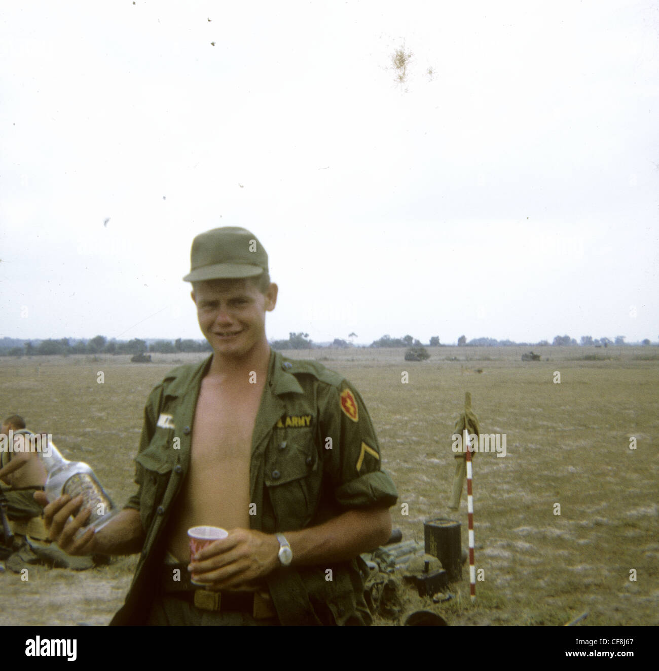 Soldat mit Flasche Chivas Regal Whisky 1/5 (mechanisiert) Infanterie CU ...