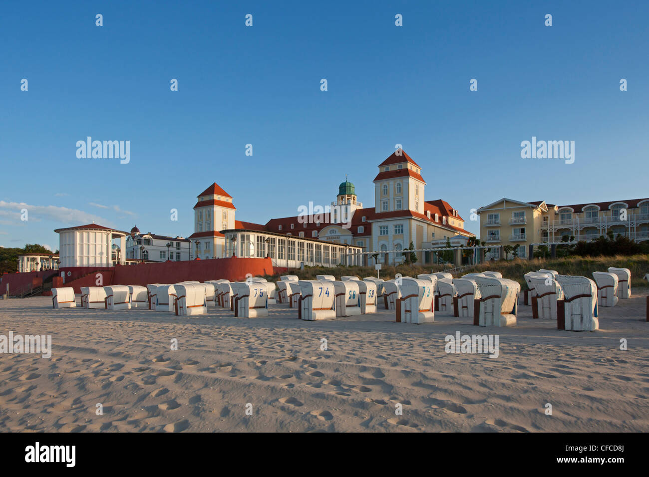 Strand am meer spa und kurort binz -Fotos und -Bildmaterial in hoher ...