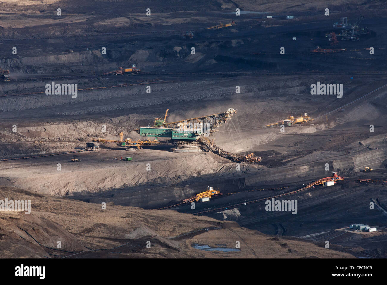 Braunkohle braunkohlebagger -Fotos und -Bildmaterial in hoher Auflösung ...