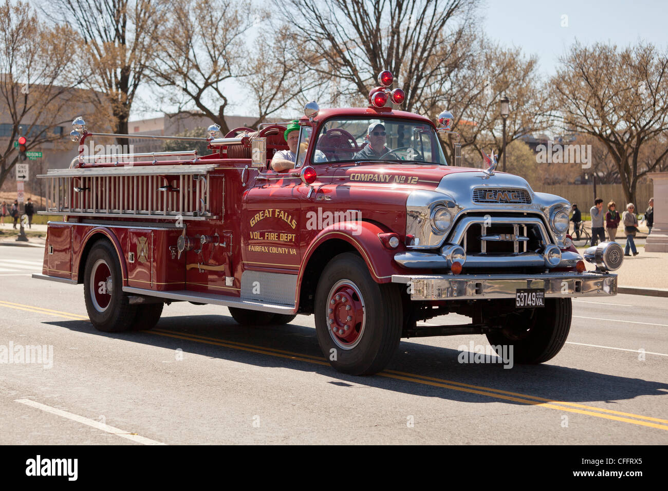 Ein Oldtimer Feuerwehrauto Stockfotografie - Alamy