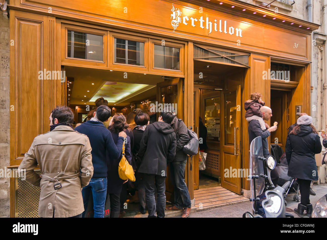 Berthillon ile saint louis -Fotos und -Bildmaterial in hoher Auflösung ...