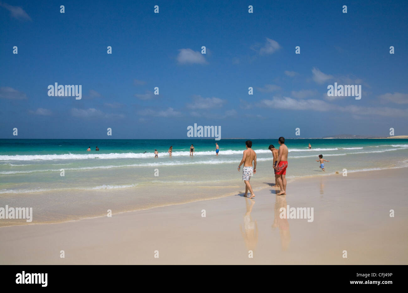 Boa Vista Kapverden Februar Gruppe Touristen im Atlantischen Ozean und ...