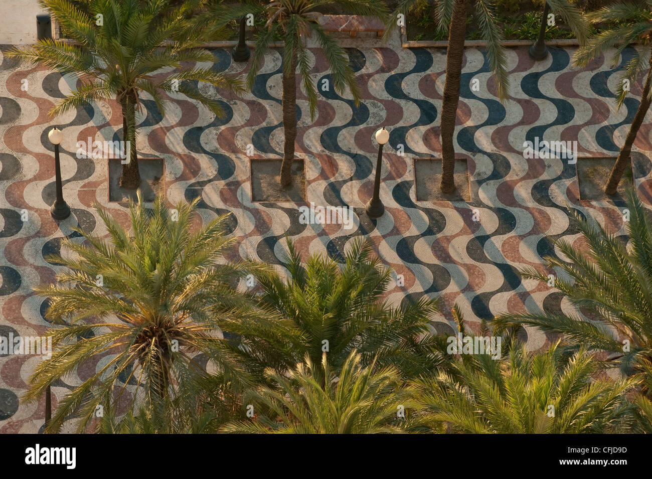 Alicante promenade -Fotos und -Bildmaterial in hoher Auflösung – Alamy