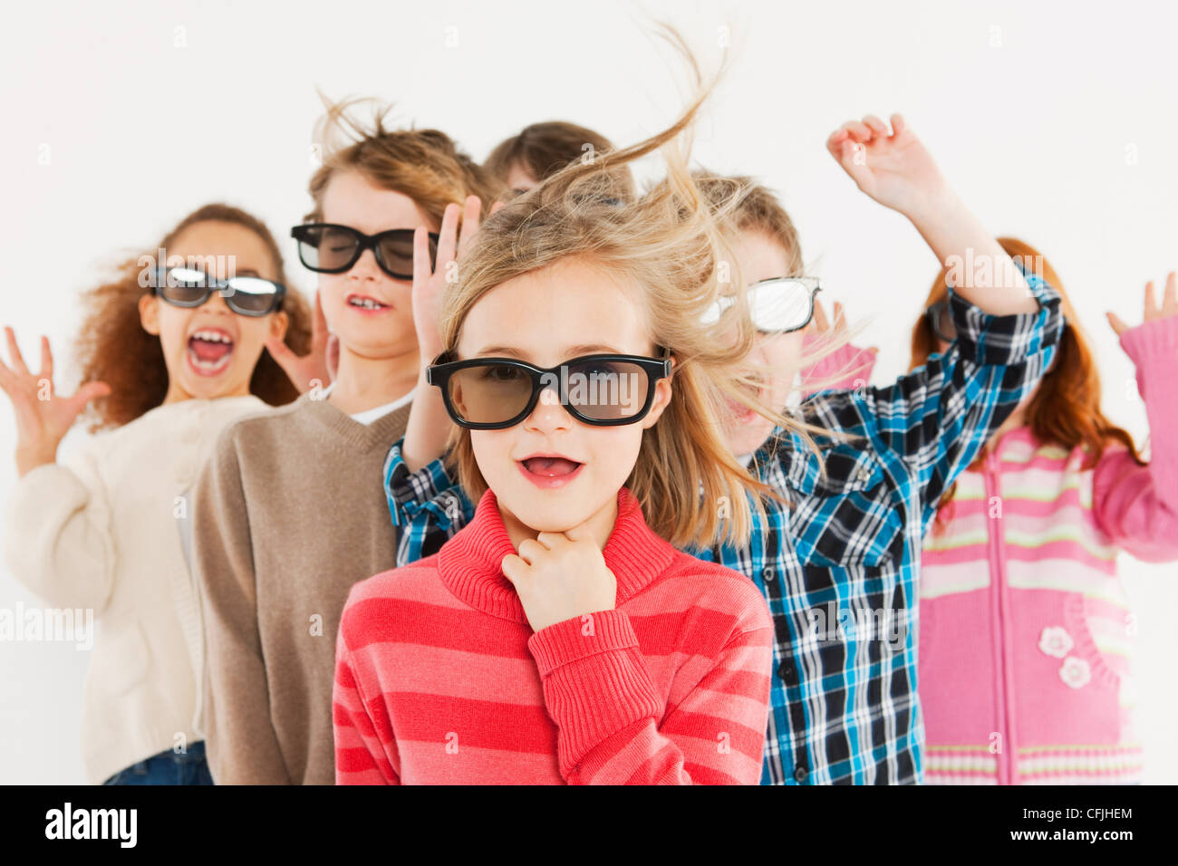 Mädchen brille sechs -Fotos und -Bildmaterial in hoher Auflösung – Alamy