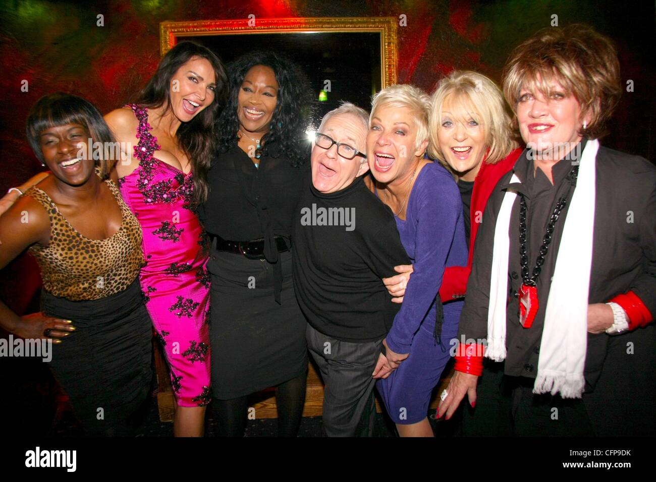 Tameka empson denise walisisch kym mazelle -Fotos und -Bildmaterial in ...