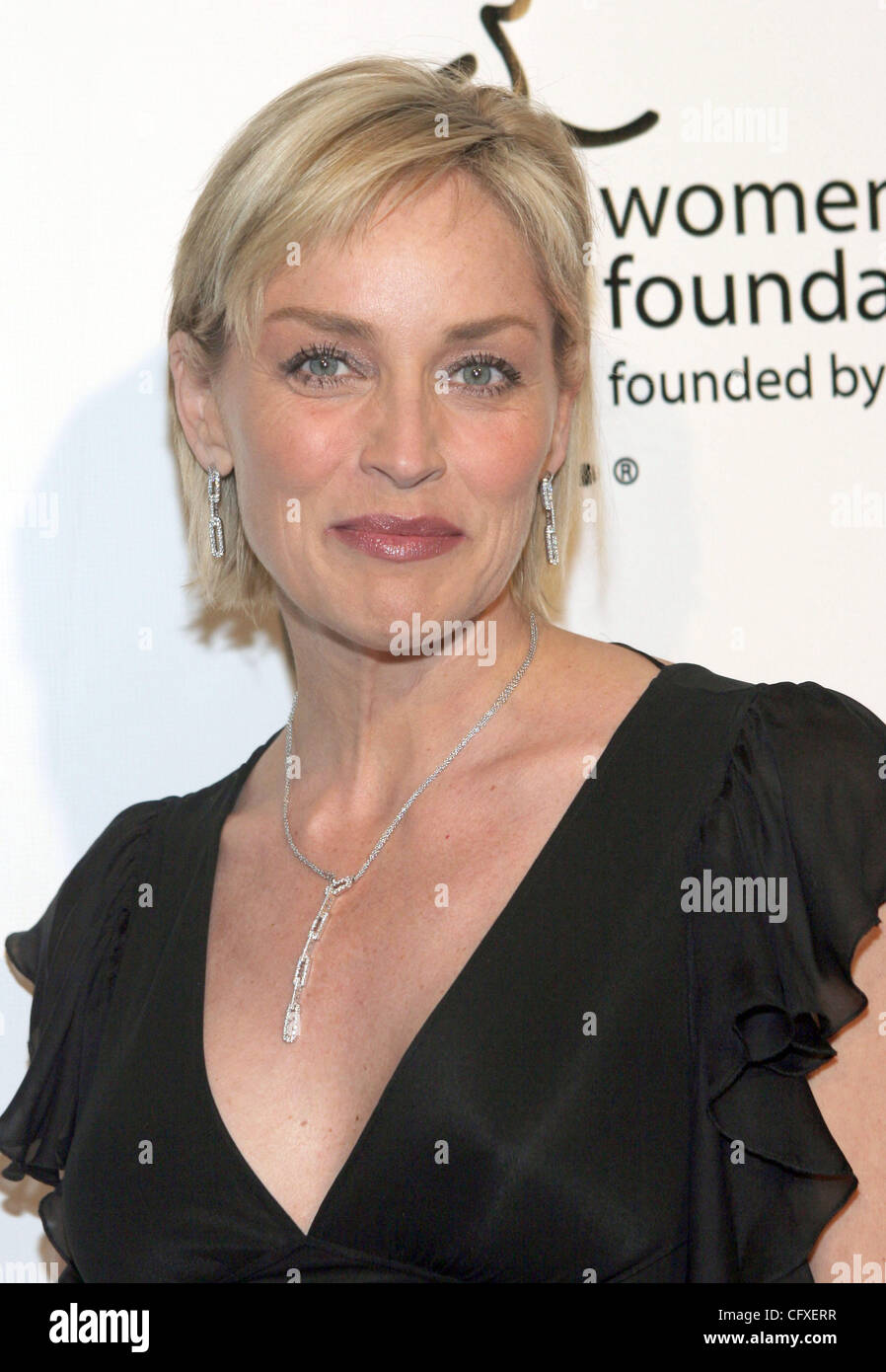 Sharon stone sports -Fotos und -Bildmaterial in hoher Auflösung – Alamy