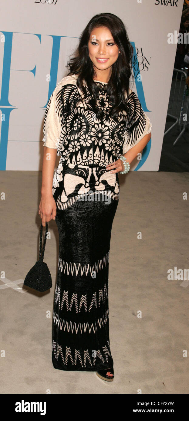 Miss universum riyo mori -Fotos und -Bildmaterial in hoher Auflösung ...