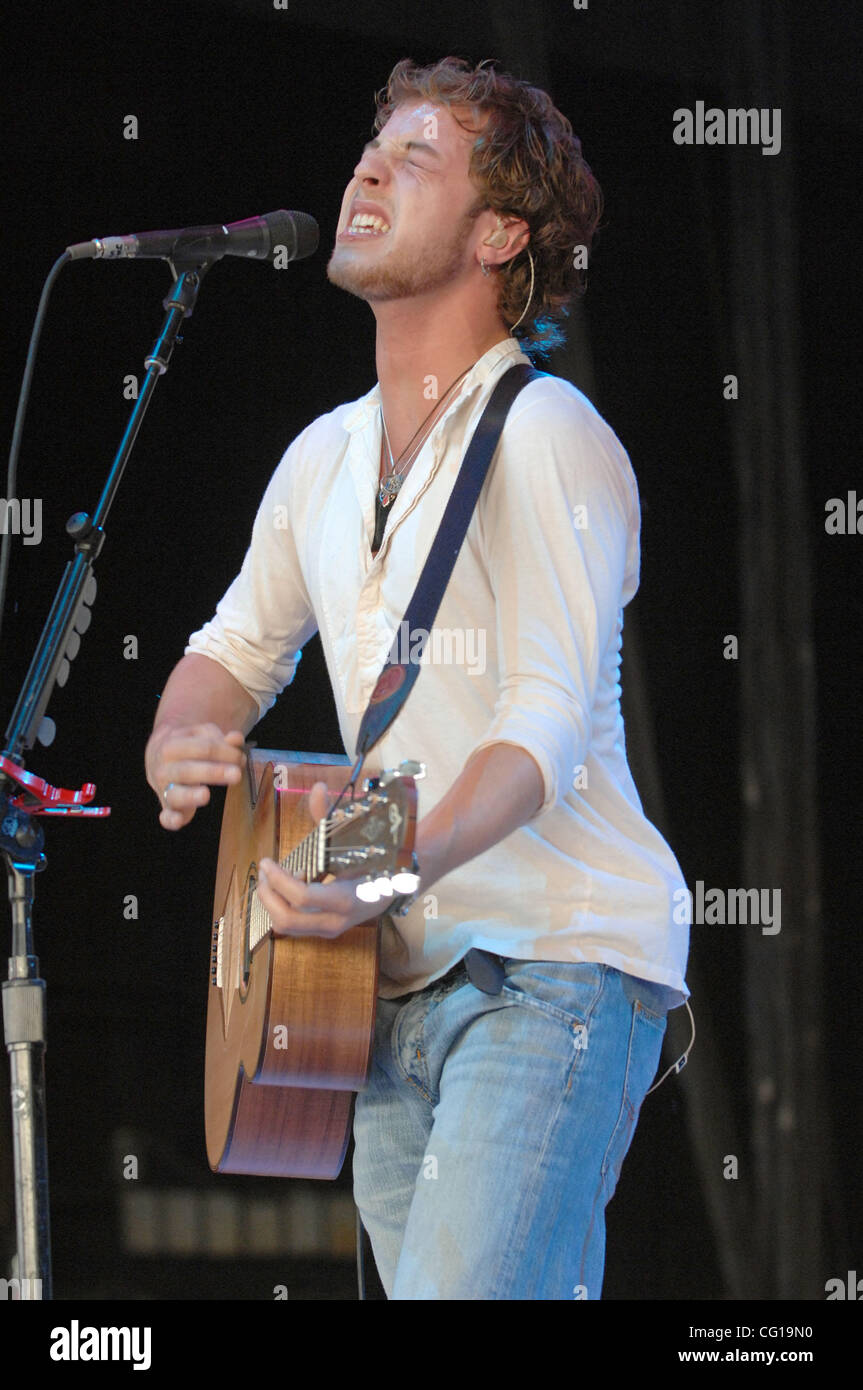 31. Juli 2007; Raleigh, NC USA; Musiker JAMES MORRISON tritt als seine ...
