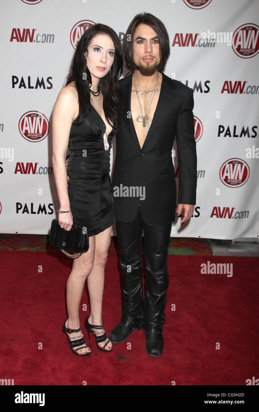 Dave navarro and aiden ashley -Fotos und -Bildmaterial in hoher ...