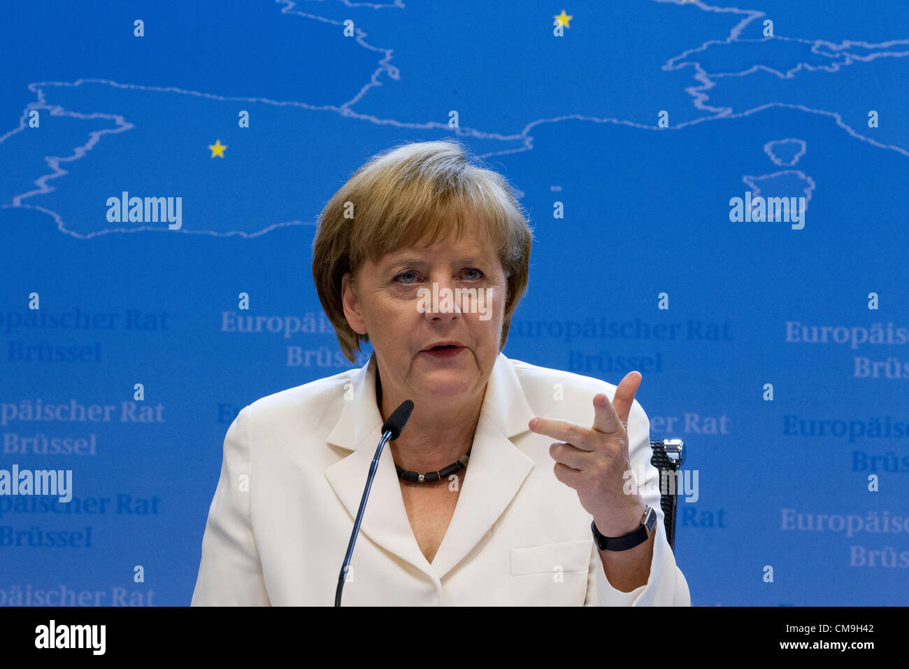 Chancellor angela merkel -Fotos und -Bildmaterial in hoher Auflösung ...