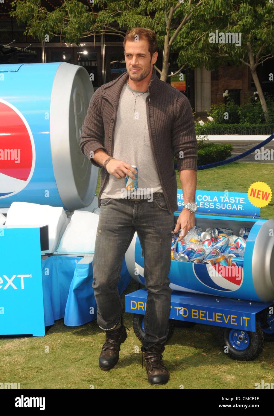 William Levy in Anwesenheit für nächsten Pepsi Cherry Vanilla und ...