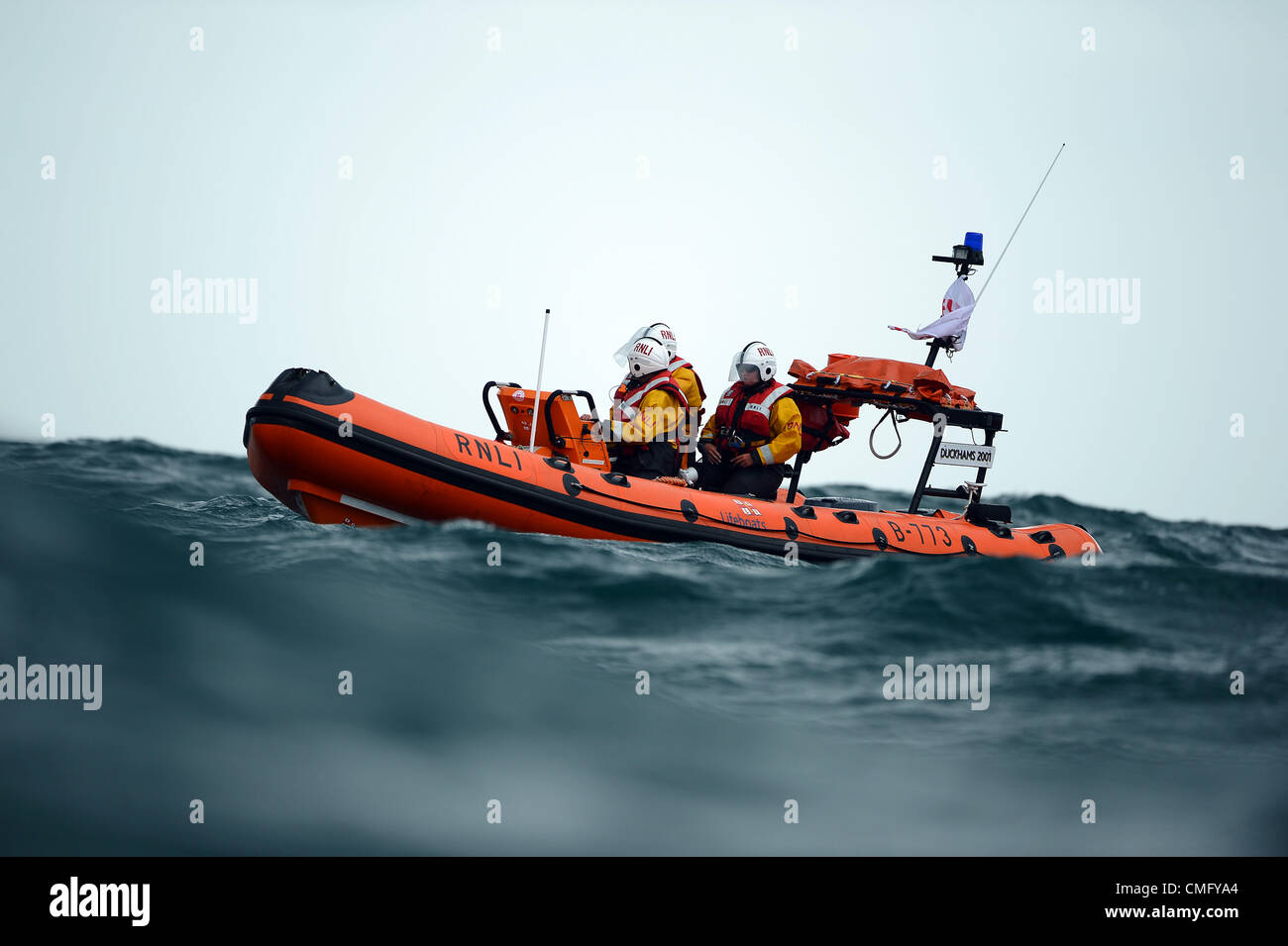 Rettungsboot meer -Fotos und -Bildmaterial in hoher Auflösung – Alamy