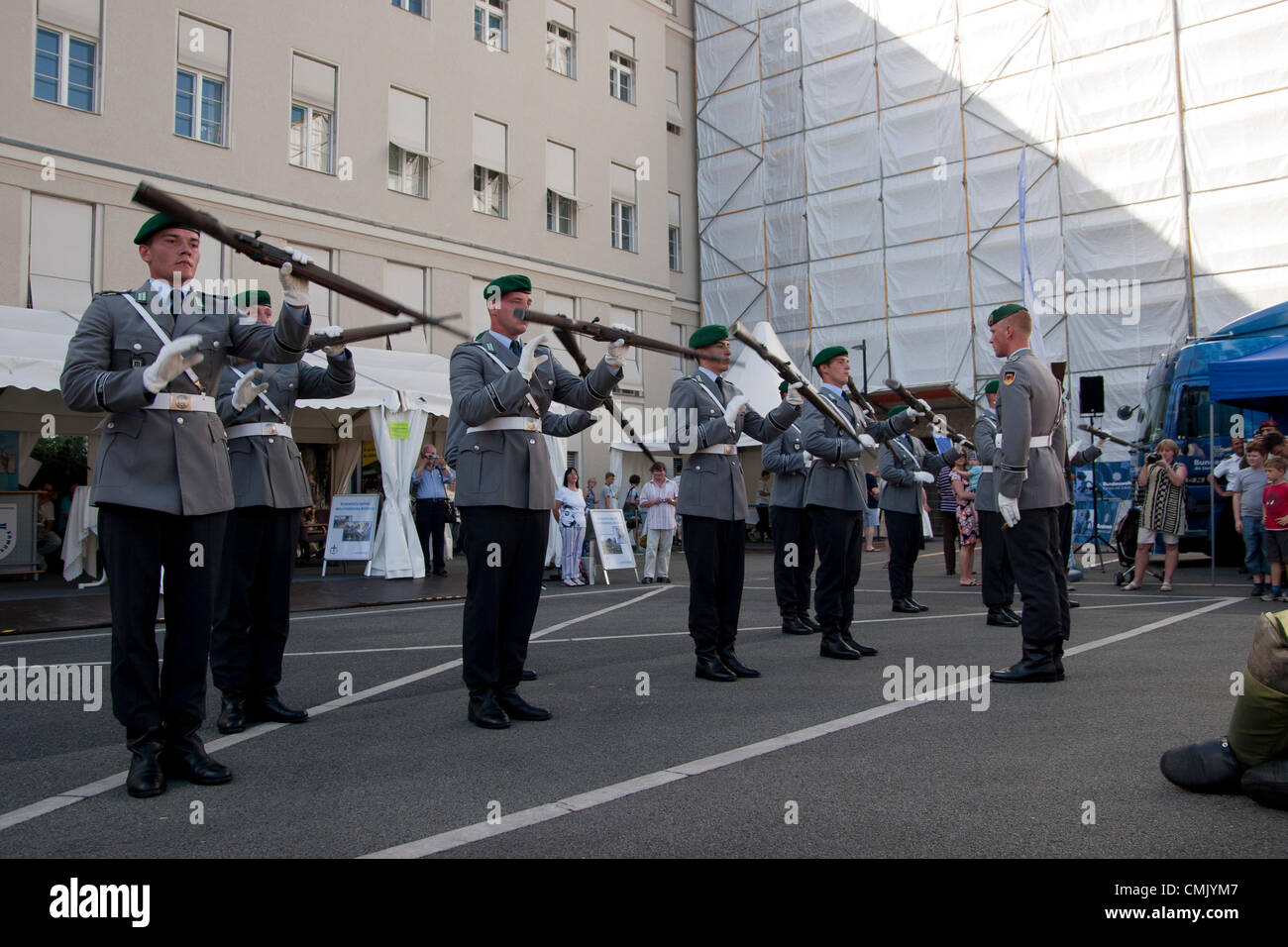 Guards battalion -Fotos und -Bildmaterial in hoher Auflösung – Alamy