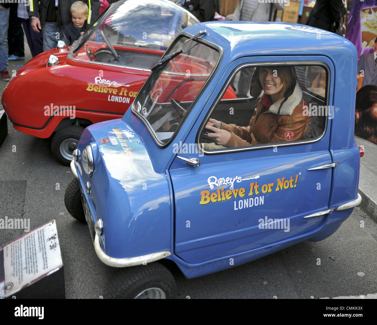 Elektrische dreiradautos -Fotos und -Bildmaterial in hoher Auflösung ...