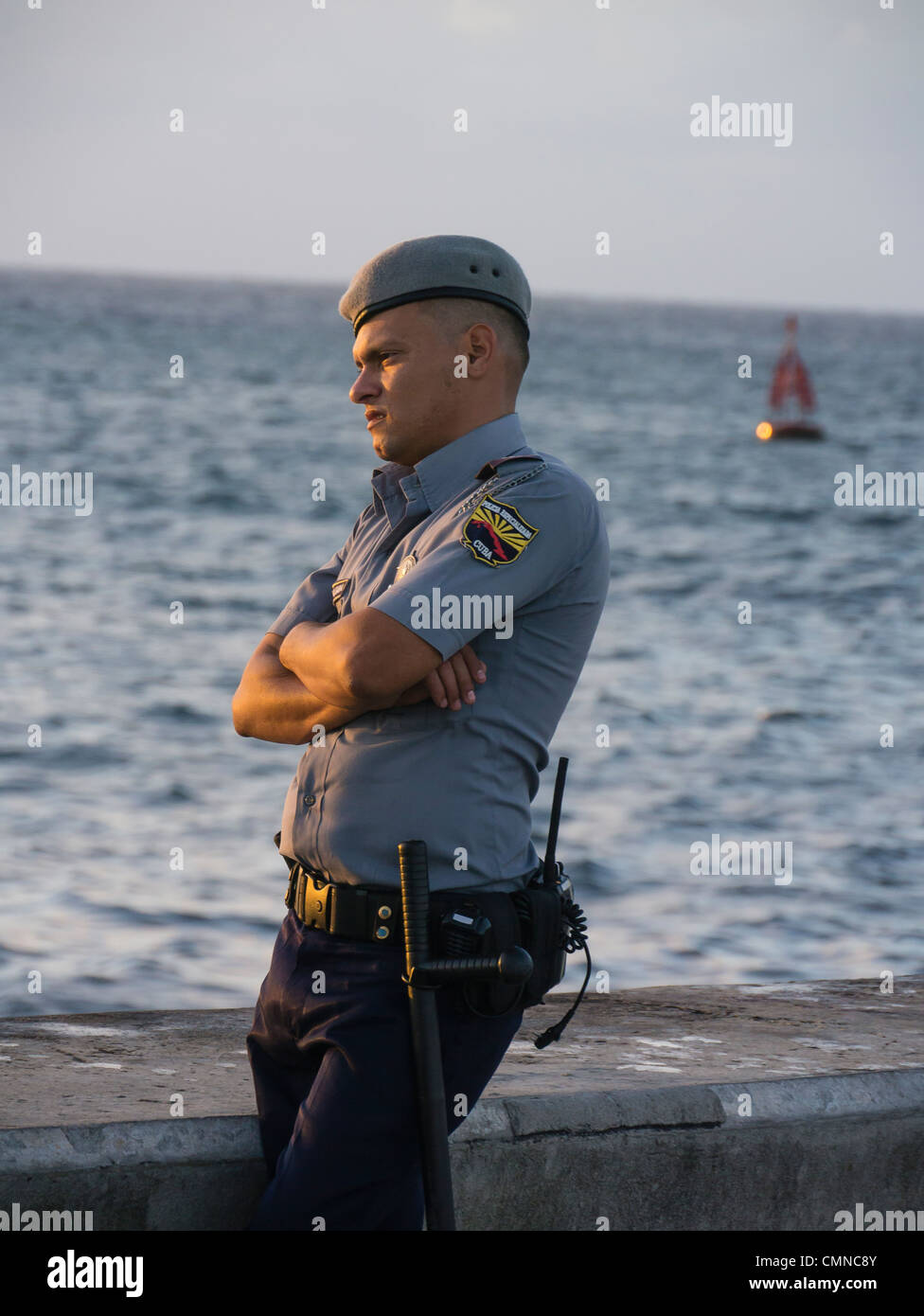 Cuban police man -Fotos und -Bildmaterial in hoher Auflösung – Alamy