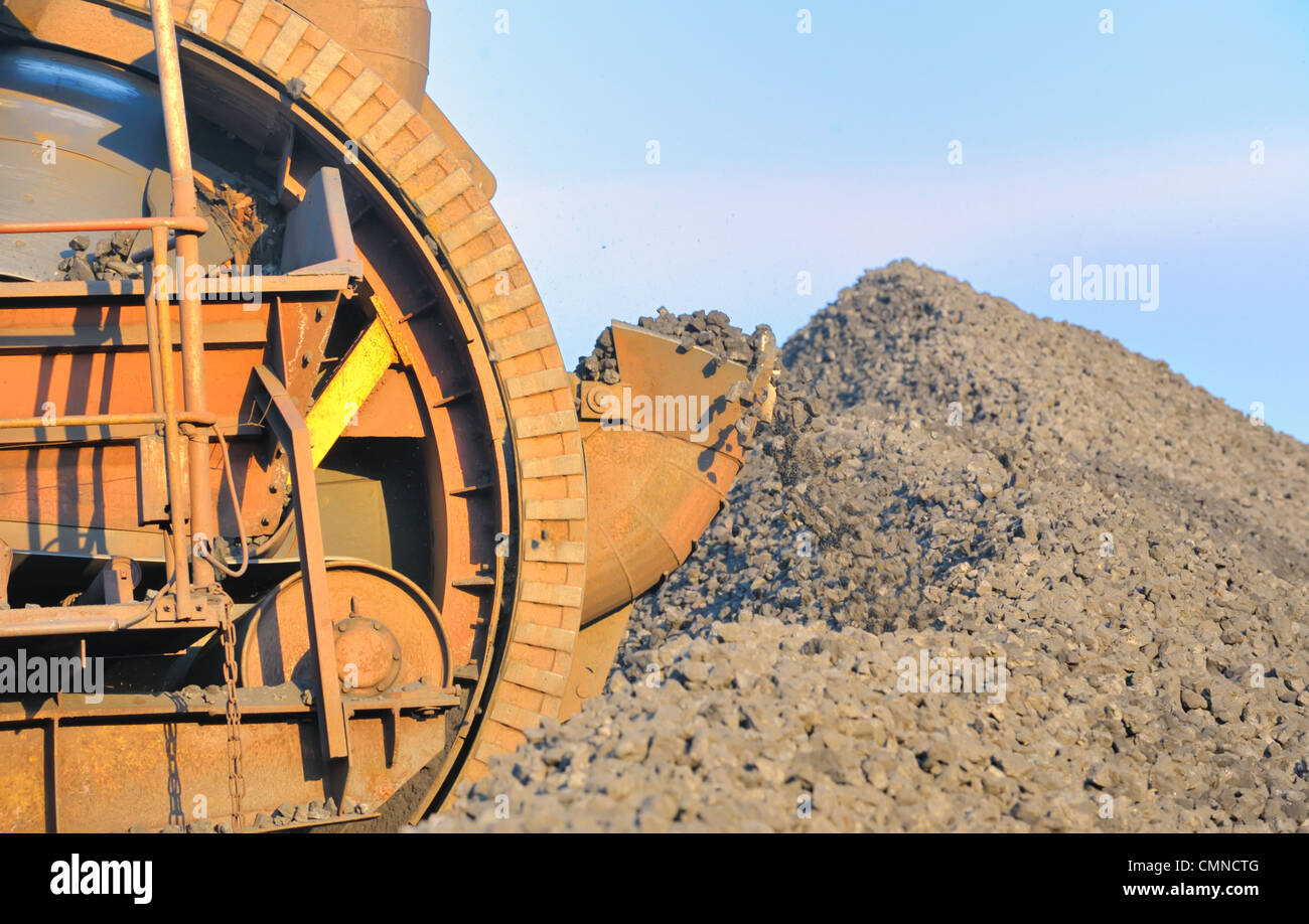 Schaufelrad bagger -Fotos und -Bildmaterial in hoher Auflösung – Alamy