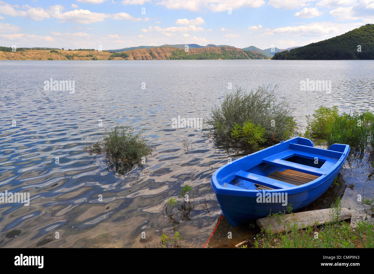 Boot ufer see -Fotos und -Bildmaterial in hoher Auflösung – Alamy