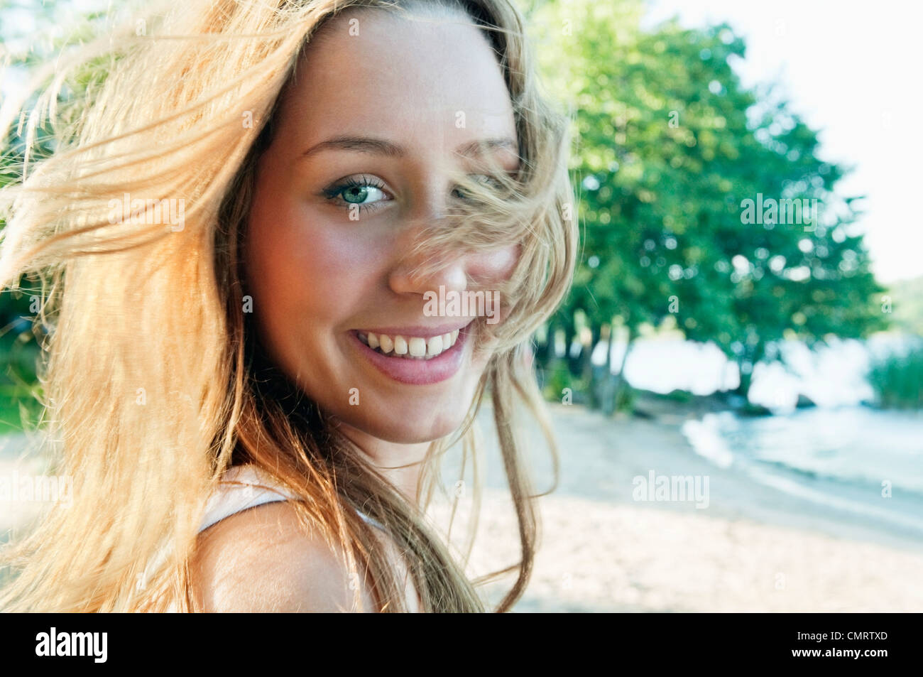Menschen im wind -Fotos und -Bildmaterial in hoher Auflösung – Alamy