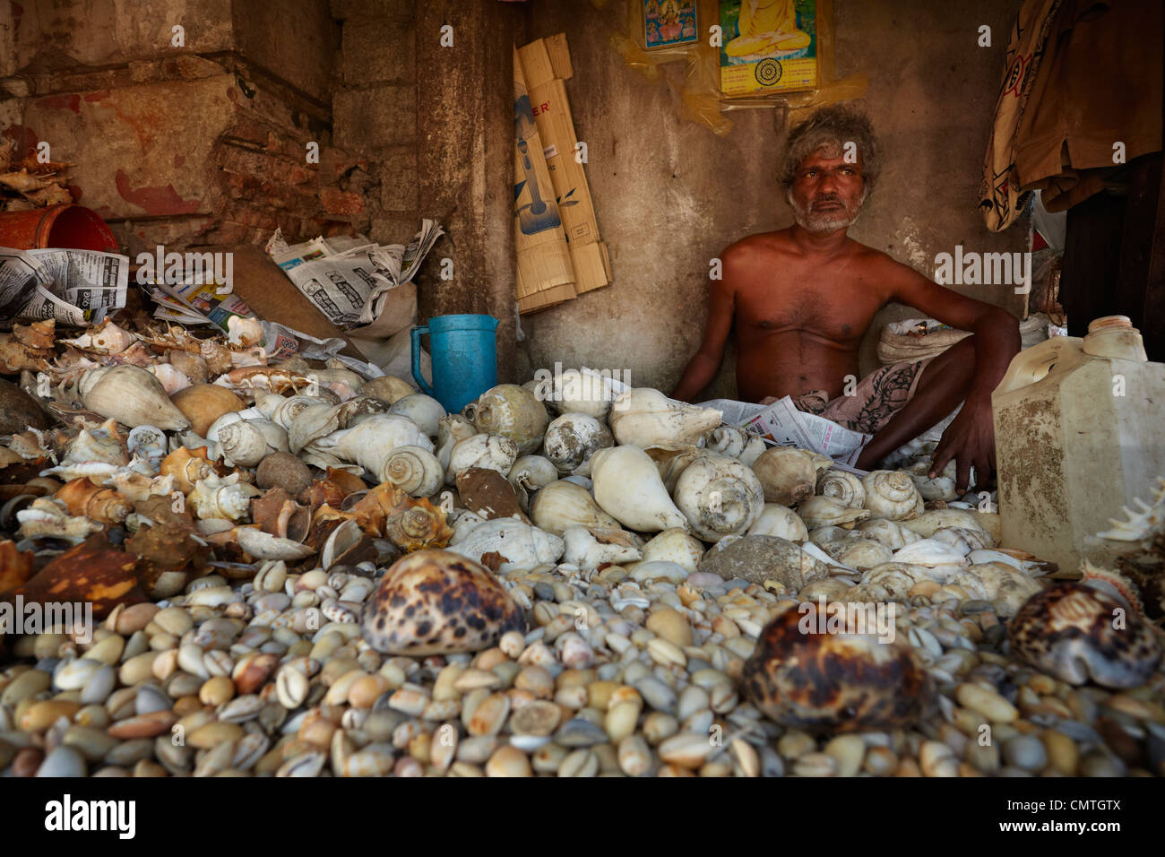 Sri Lanka - Colombo, Straßenhändler verkaufen Muscheln in der Nähe der ...