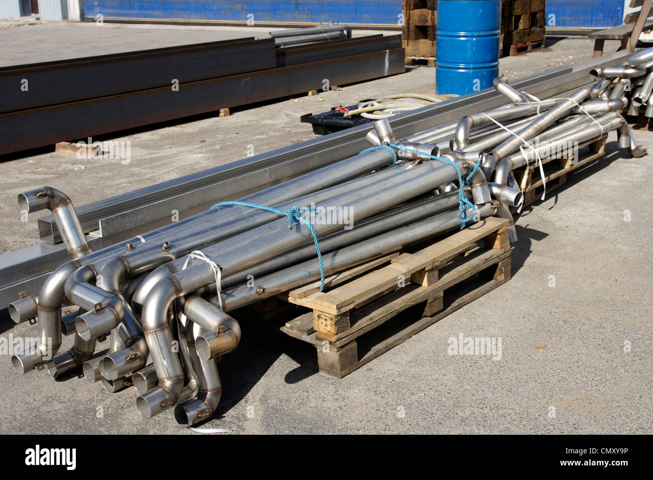 Neue rohrleitung -Fotos und -Bildmaterial in hoher Auflösung – Alamy