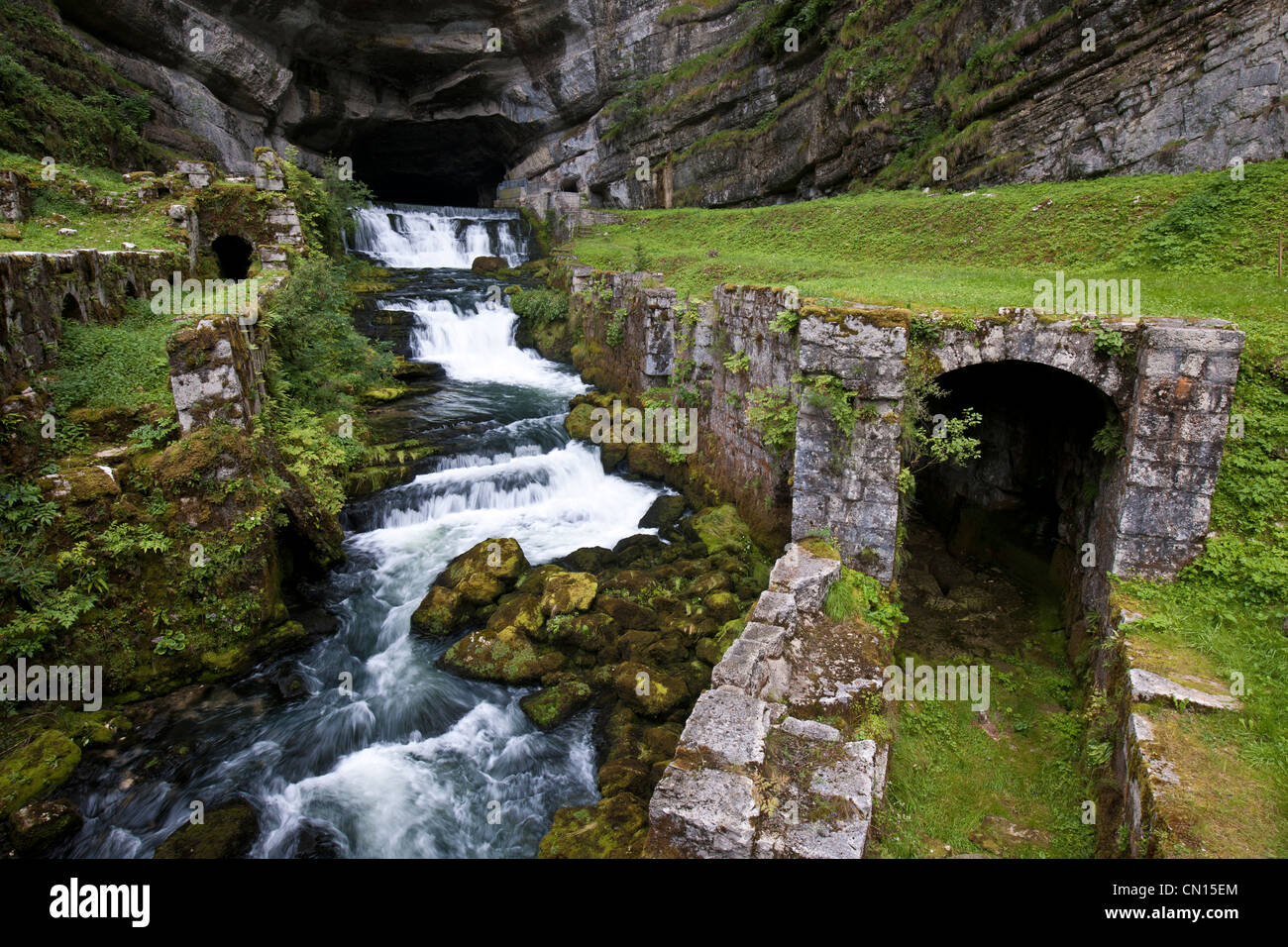 Frankreich, Doubs, die Quelle des Flusses Loue, wohlhabenden und ...