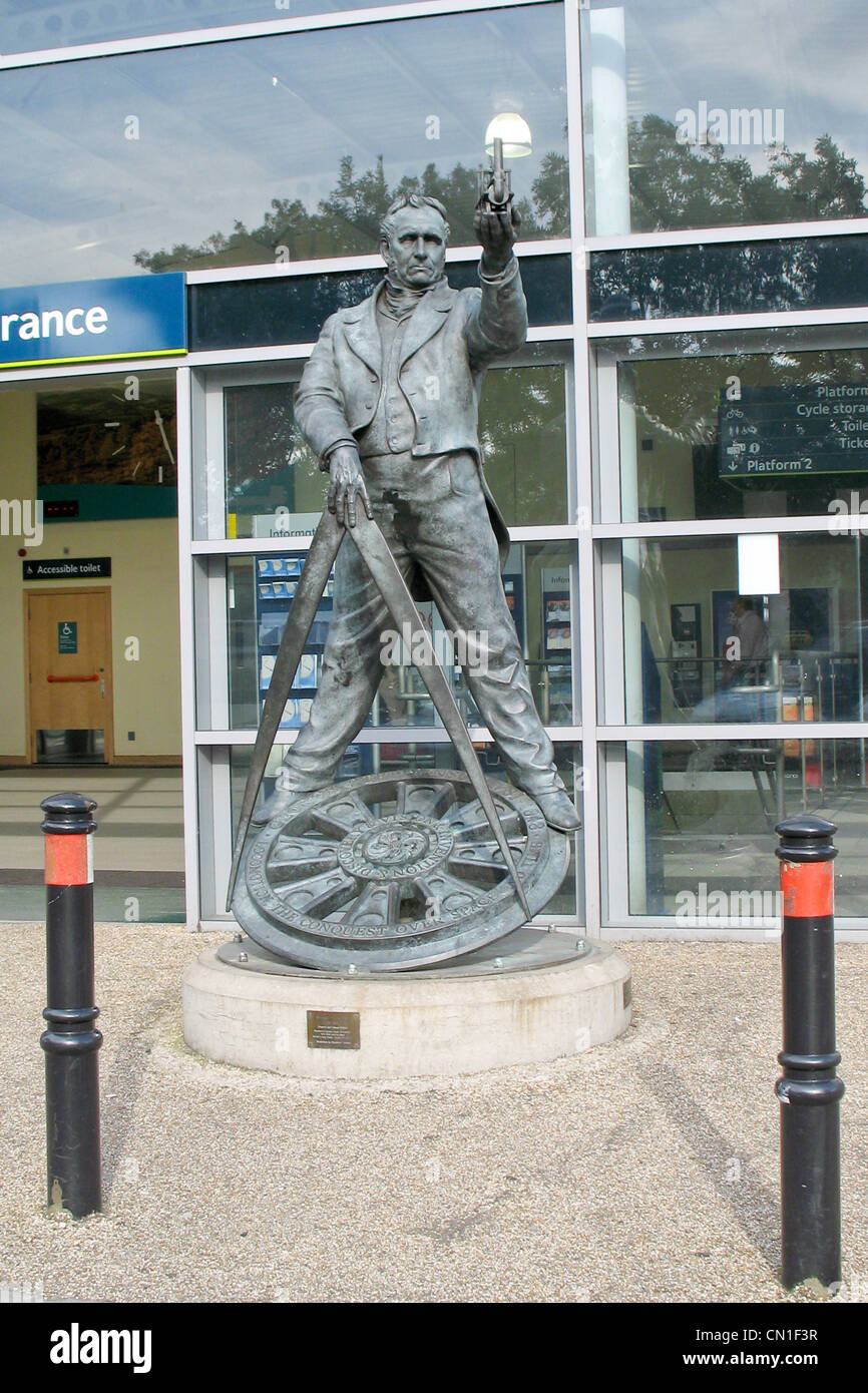 George stephenson statue chesterfield -Fotos und -Bildmaterial in hoher ...