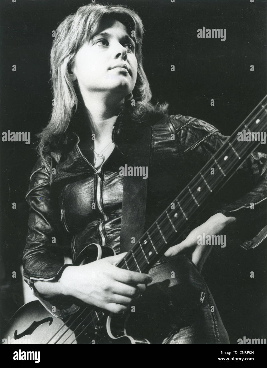 SUZI QUATRO U.S.-Rock-Musiker im Jahre 1974 Stockfotografie - Alamy
