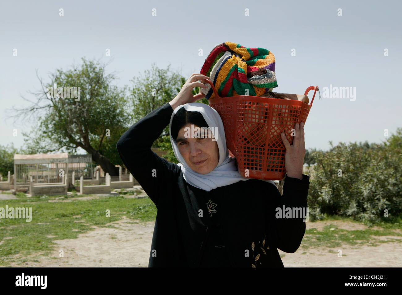 Yezidi religion -Fotos und -Bildmaterial in hoher Auflösung – Alamy
