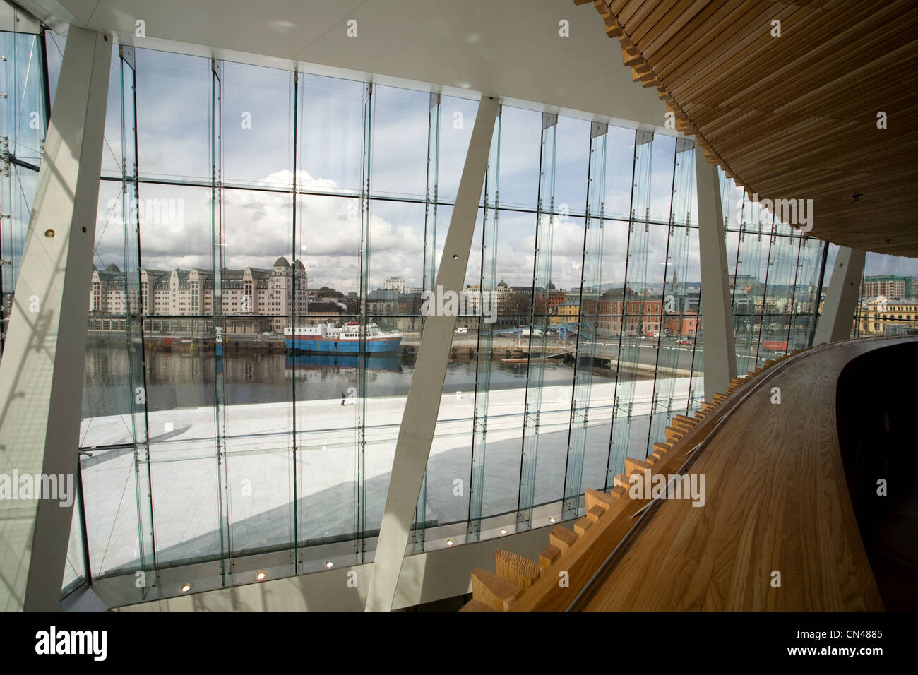 Inside opera house -Fotos und -Bildmaterial in hoher Auflösung – Alamy