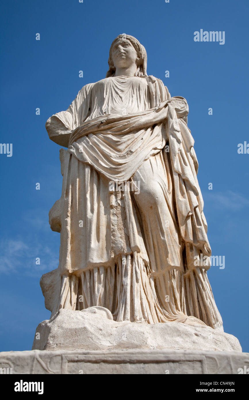 Rom - Statue von Atrium Vestae - Forum romanum Stockfotografie - Alamy