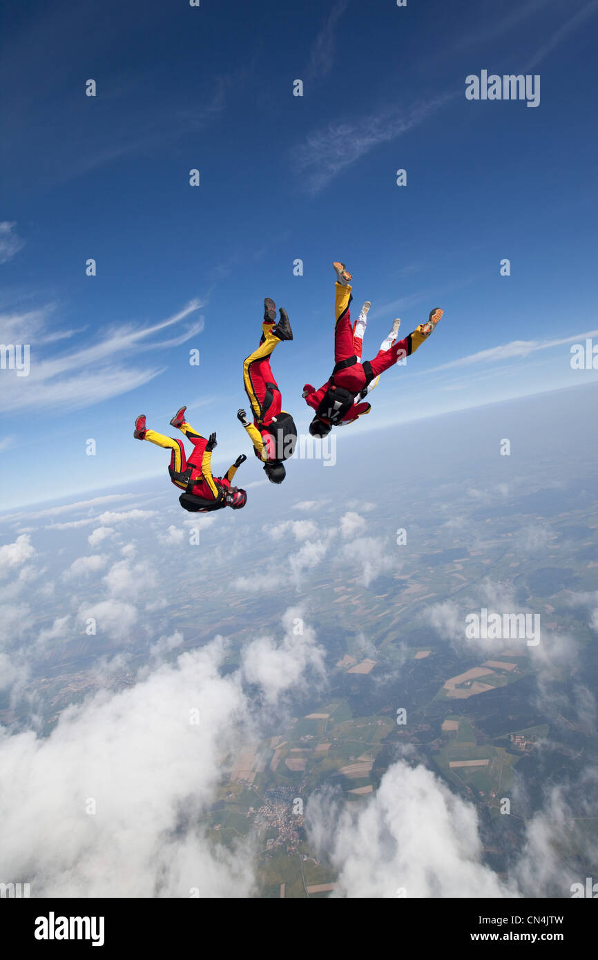 Freefly the sky -Fotos und -Bildmaterial in hoher Auflösung – Alamy