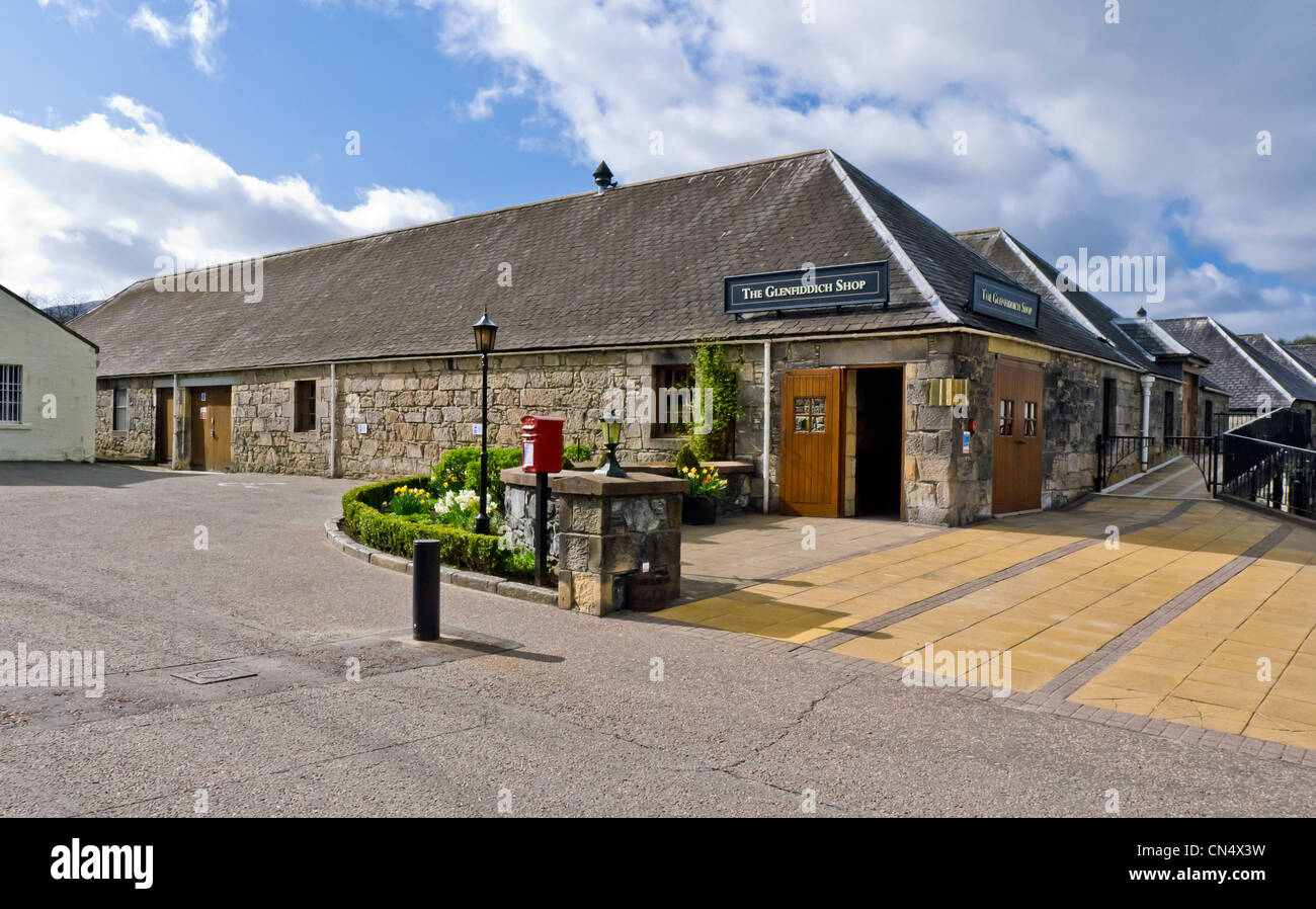 Die Glenfiddich Glenfiddich Whisky-Destillerie in Dufftown Moray ...