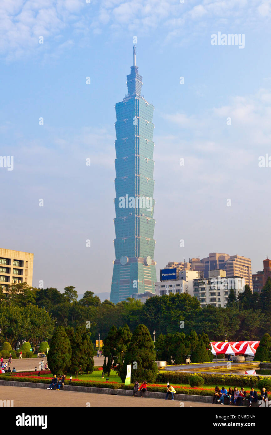 Hochhaus taipeh -Fotos und -Bildmaterial in hoher Auflösung – Alamy