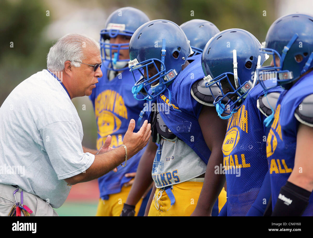 Trainer mit team -Fotos und -Bildmaterial in hoher Auflösung – Alamy