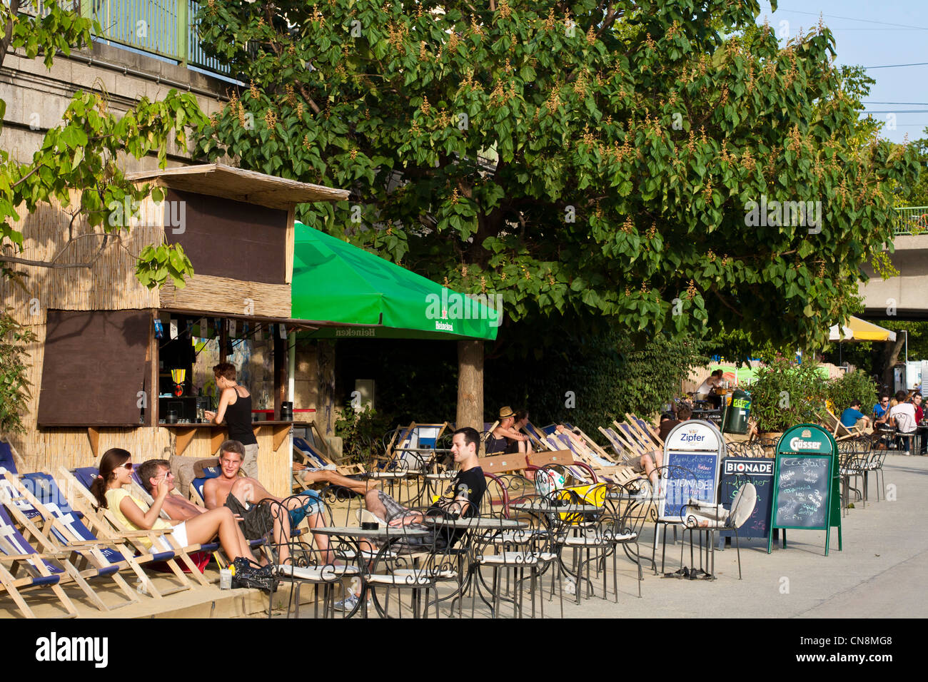 Wien Vienna Donaukanal Danube Canal Stockfotos und -bilder Kaufen - Alamy