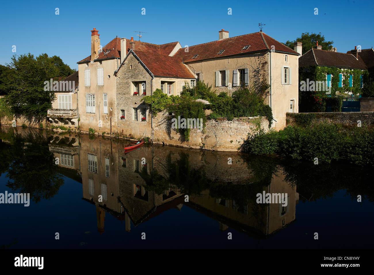 Yonne Dep Stockfotos und -bilder Kaufen - Alamy