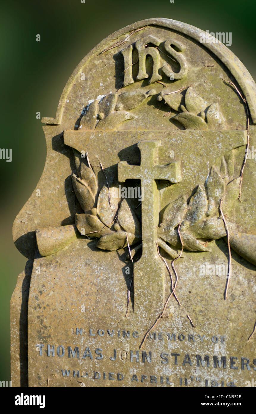 Monumentaler grabstein grabstein grabstein -Fotos und -Bildmaterial in ...