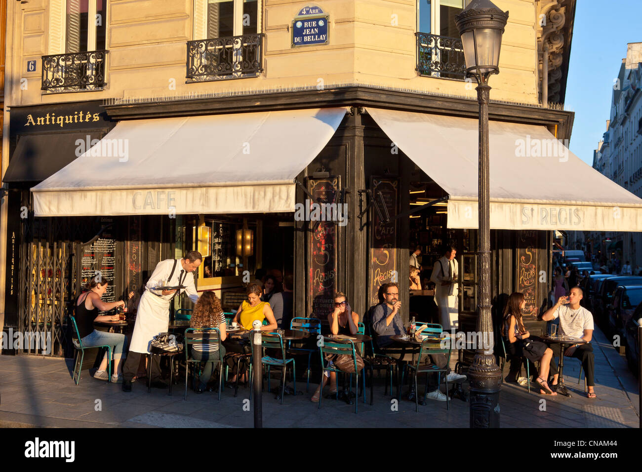 Cafe saint louis -Fotos und -Bildmaterial in hoher Auflösung – Alamy