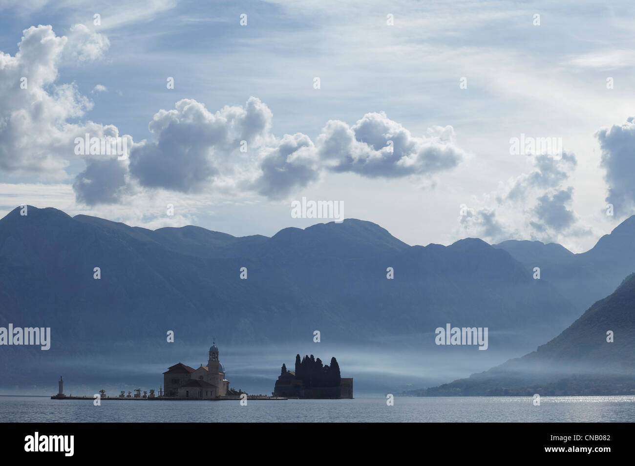 Blick auf burg auf der seeinsel -Fotos und -Bildmaterial in hoher ...