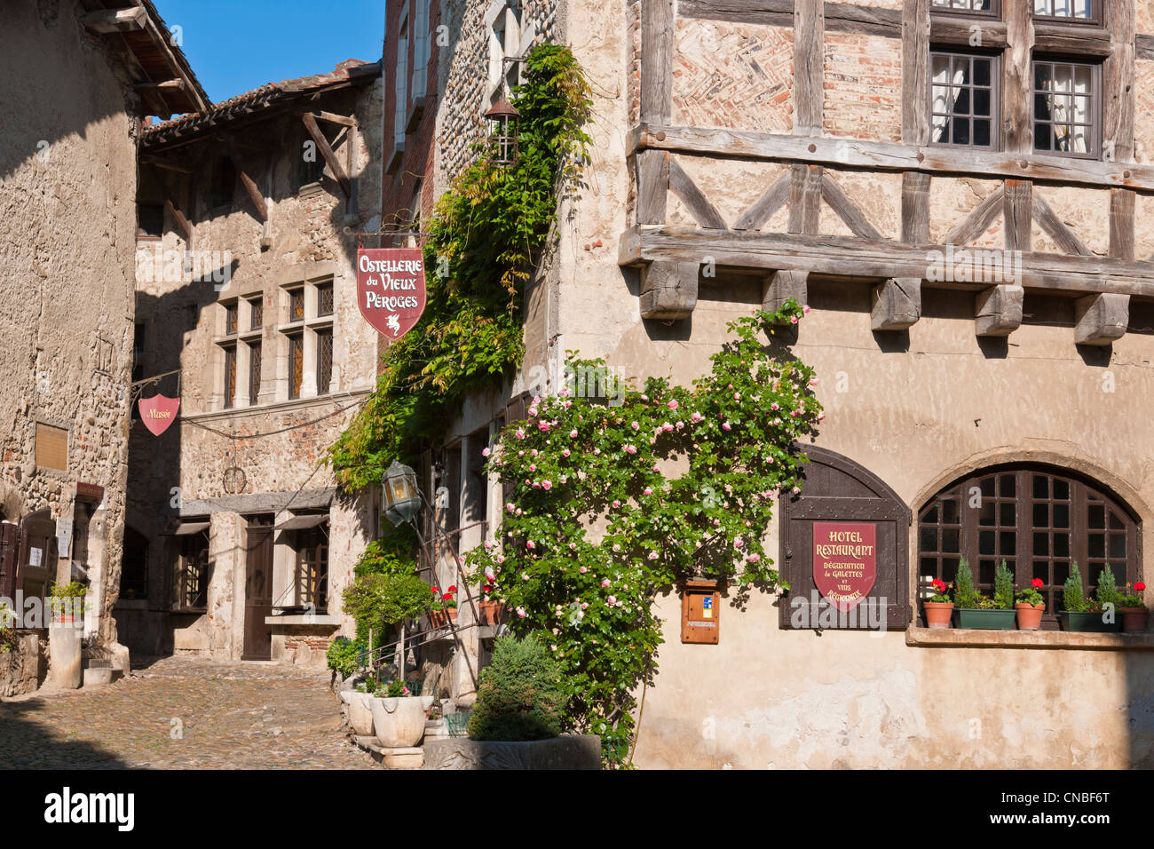 Frankreich, das mittelalterliche Dorf Perouges, Ain gekennzeichnet Les ...