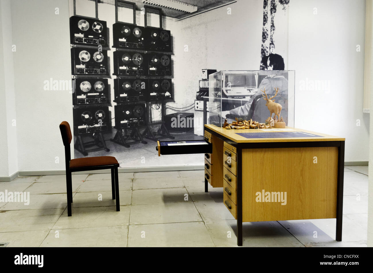 Stasi museum inside -Fotos und -Bildmaterial in hoher Auflösung – Alamy