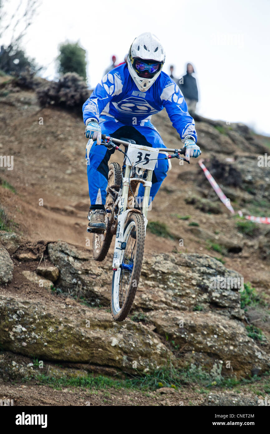 Mtb racing -Fotos und -Bildmaterial in hoher Auflösung – Alamy