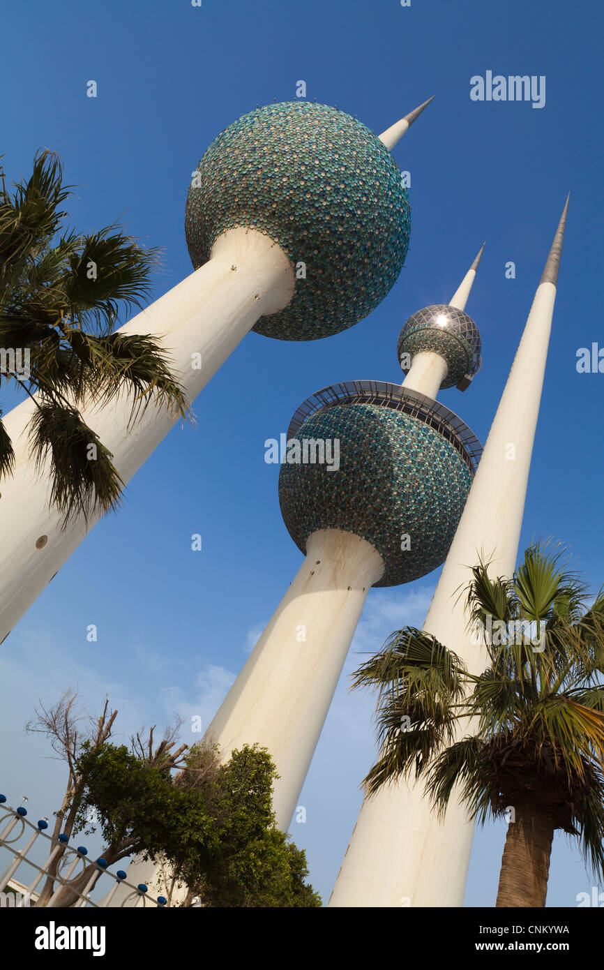 Kuwait Stadt Wassertürme sind ein Wahrzeichen der Stadt liegen direkt ...