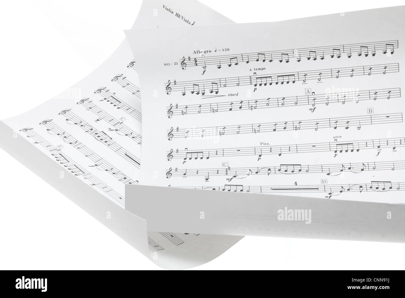 Musical staves -Fotos und -Bildmaterial in hoher Auflösung – Alamy