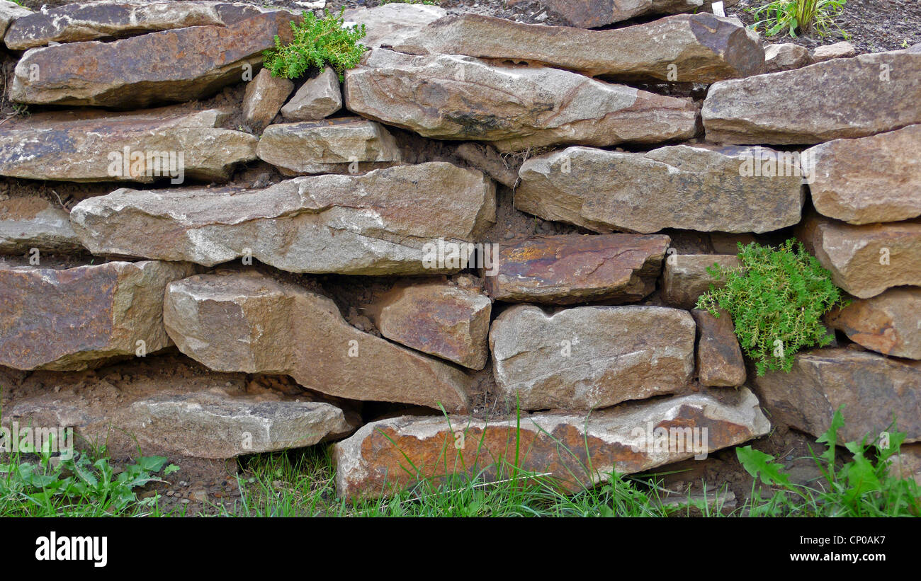 Natural stone wall germany -Fotos und -Bildmaterial in hoher Auflösung ...