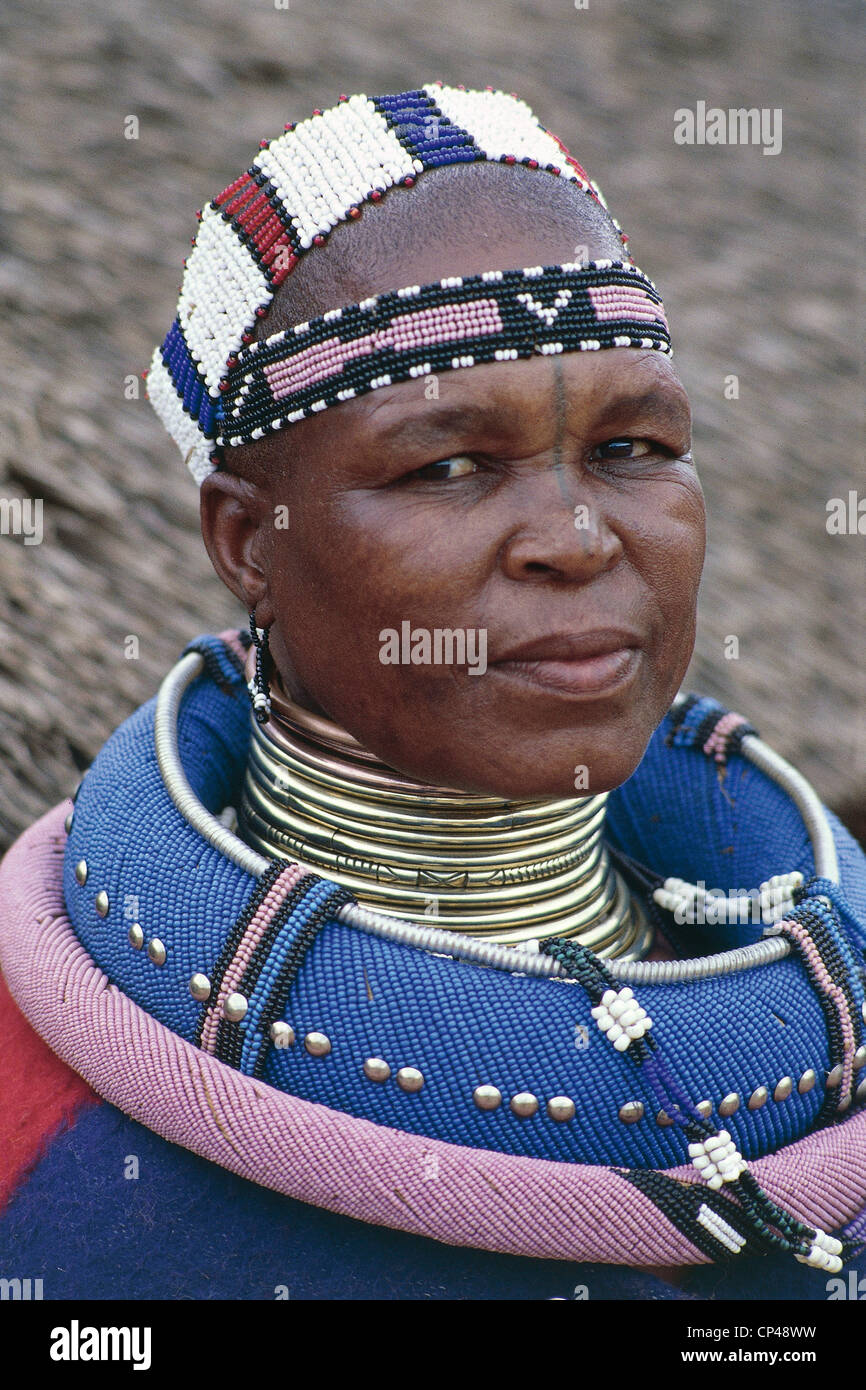 Ndebele Women Stockfotos und -bilder Kaufen - Alamy