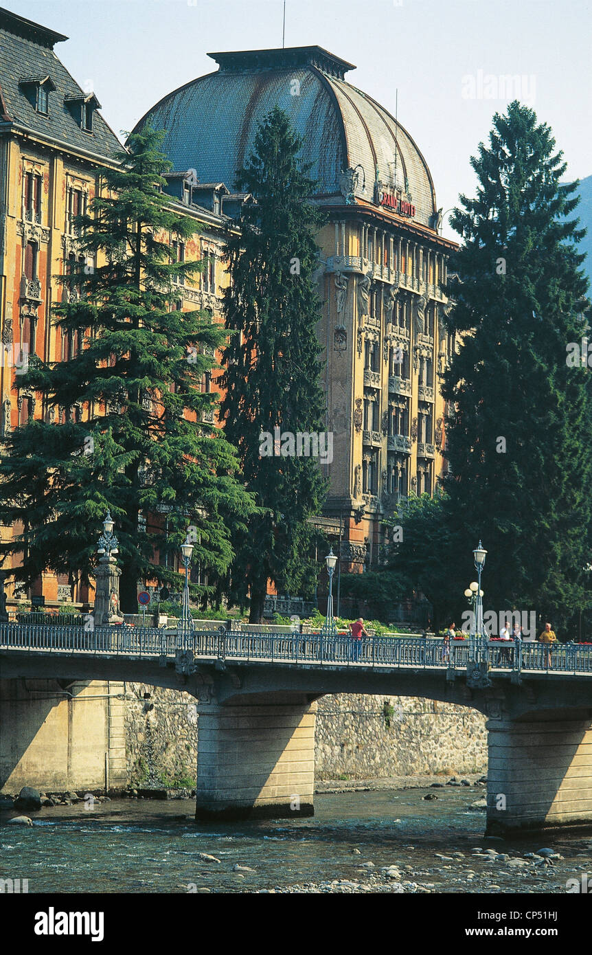 San pellegrino terme -Fotos und -Bildmaterial in hoher Auflösung – Alamy